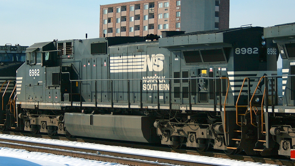 NS 8982